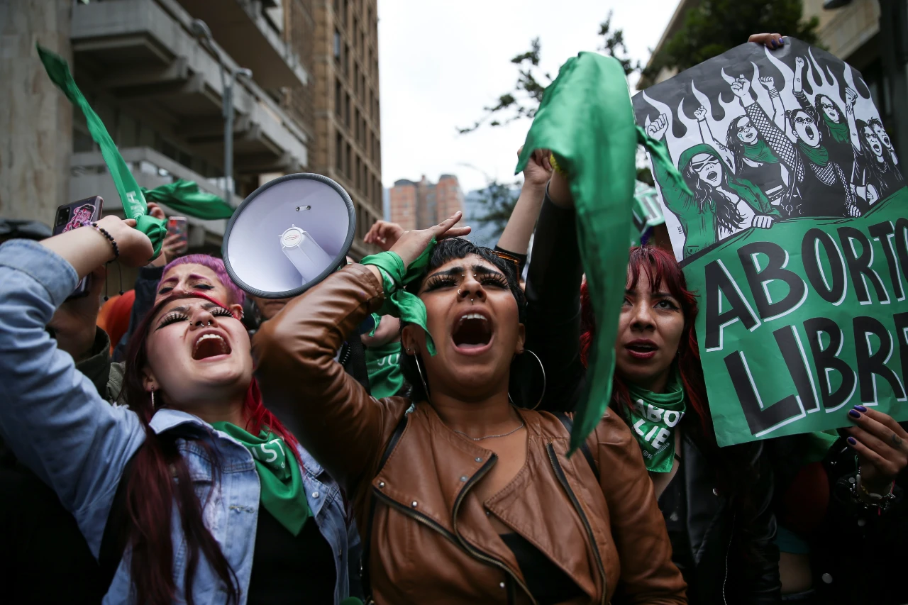 Droit de manifester - AMNESTY FR